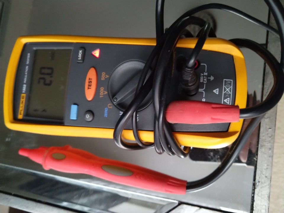 Fluke 1503 Digital Insulation Resistance Tester High Precision Megger ...