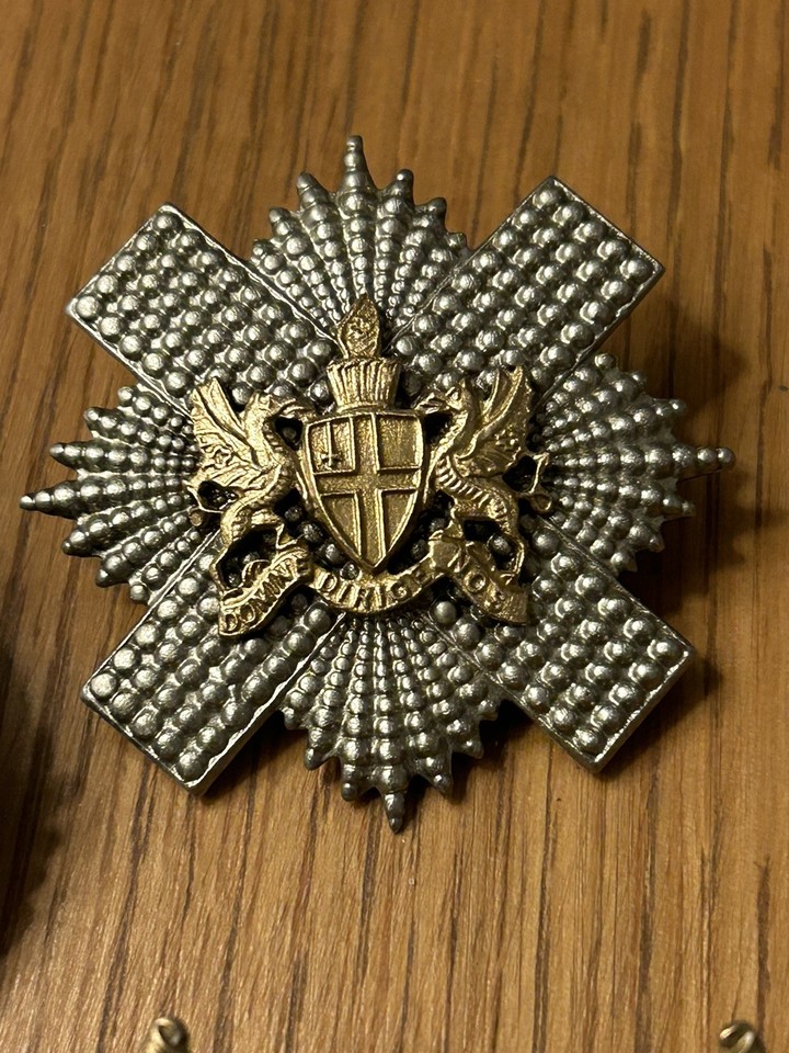 British Military Cap Badges London Scottish Liverpool Scottish USA B3 ...