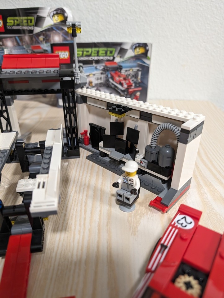 Lego 75876 - Speed Champions Porsche 919 Hybrid and 917K Pit Lane 99% ...