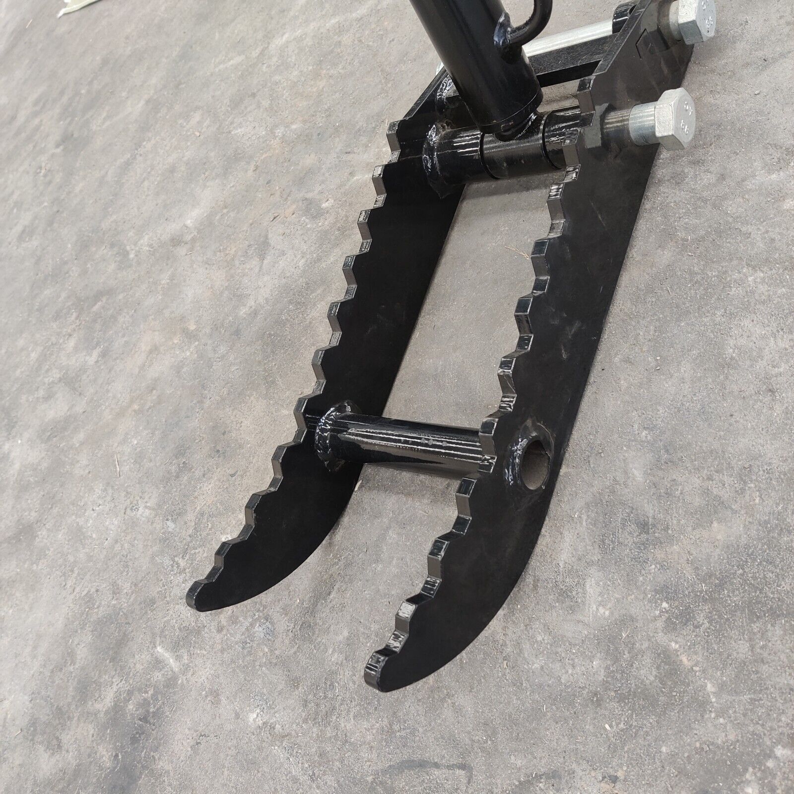 NEW Mini Excavators Attachments: Hydraulic Thumb Clip Diggers Tractors ...