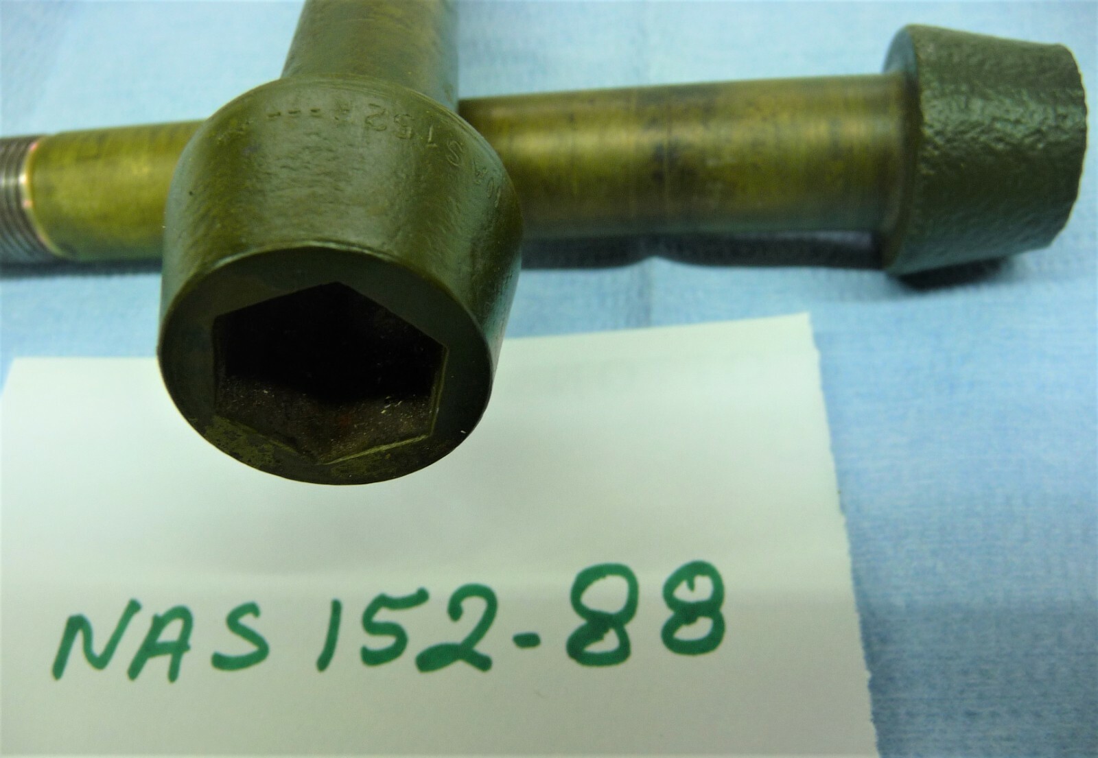 (2) Used Internal Wrenching Aviation Bolts part no NAS152-88 Diameter 3 ...