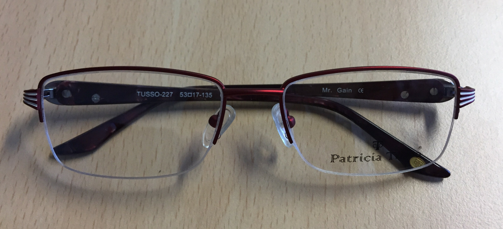 Brille von Mr. Gain, Modell Patricia Tusso, formschön elegant, rot ...