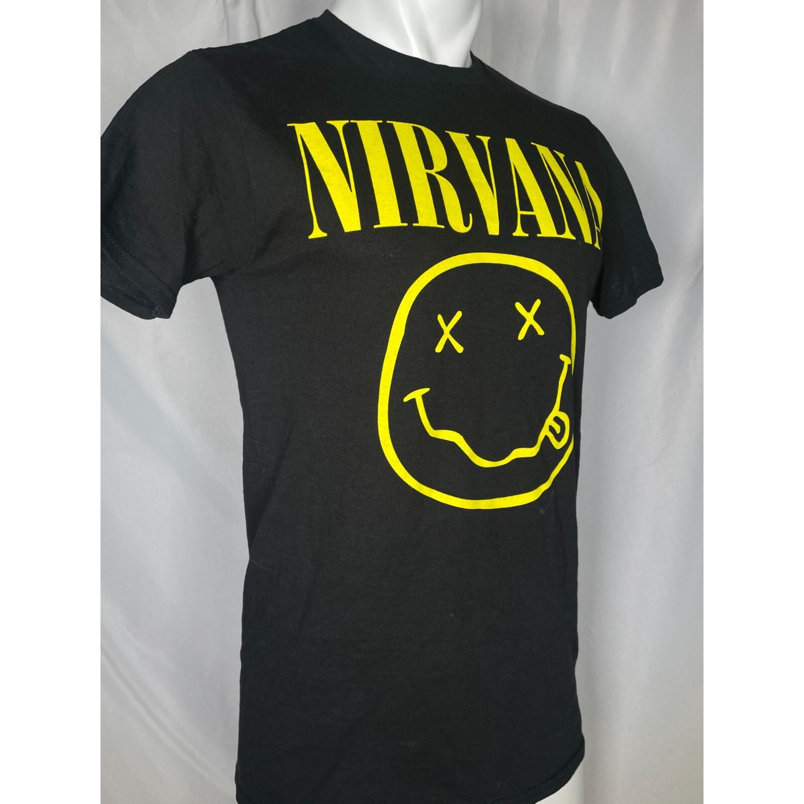 NIRVANA 90's Smiley Face Logo Nevermind Black T-Shirt… - Gem