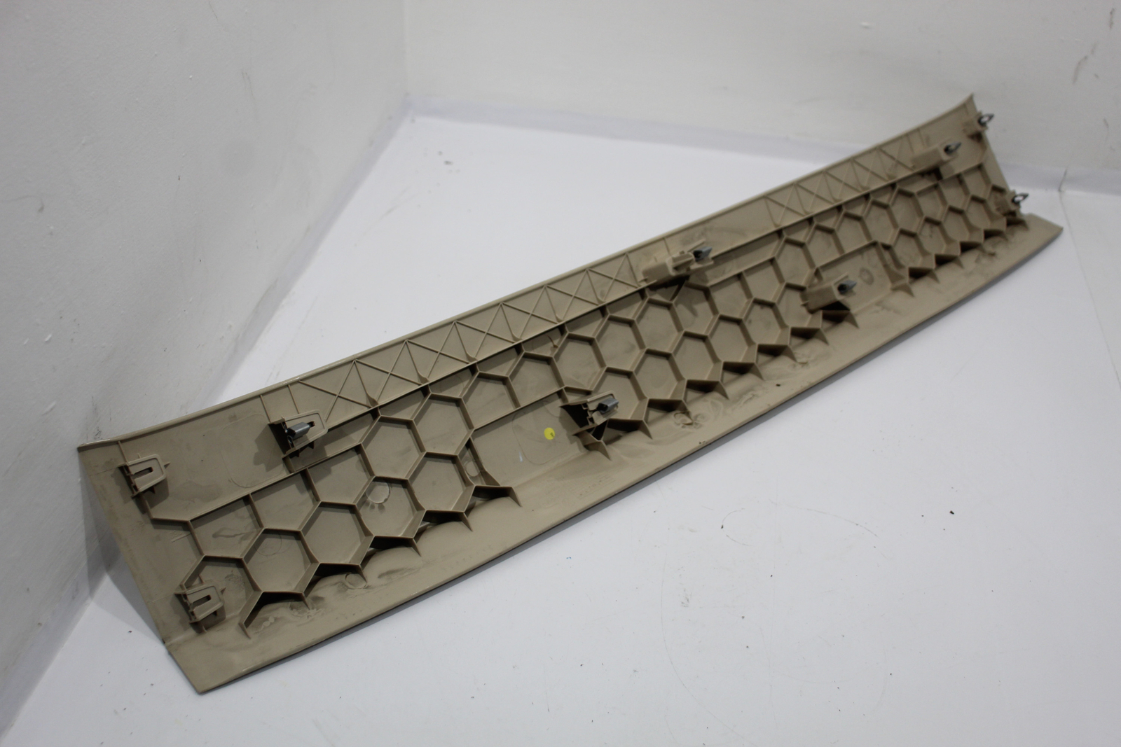 VW Tiguan 5N Rear Roof Lining Trim Corn Silk Beige Cream 5N0867617 | eBay