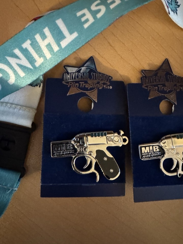 Universal Studios Pin Trading Set Lot (3 Pins Lanyard) Men in Black ...