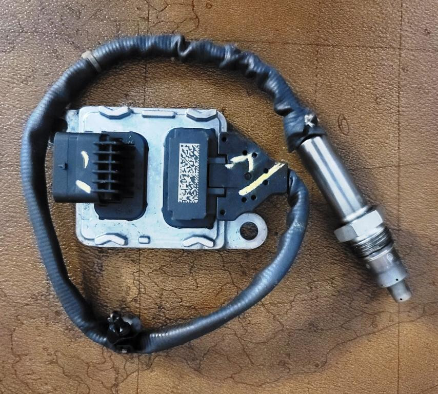 GM OEM 21-22 SIERRA 2500 HD EMISSION 12695881 NOX SENSOR GMC 12708005 ...
