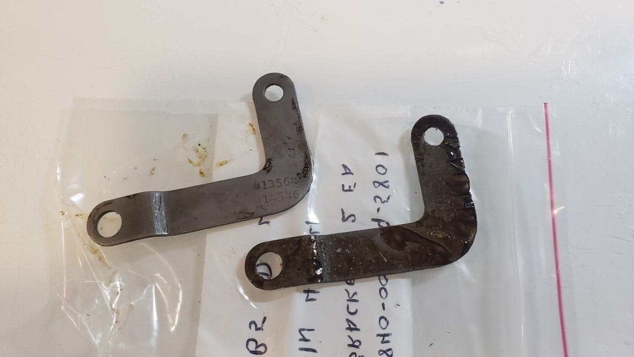 (2) RAYTHEON TECHNOLOGIES DOUBLE ANGLE BRACKET 413564 2840-00-799-5801 ...
