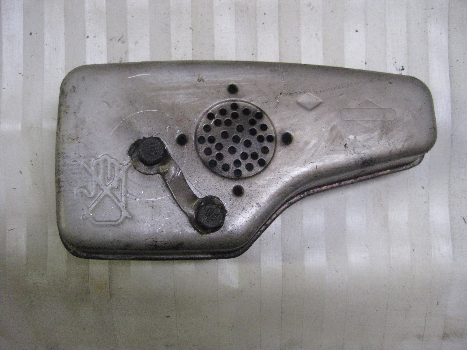 Briggs and Stratton 123K02-0235-E1 Engine Muffler Assembly Part 692038 ...