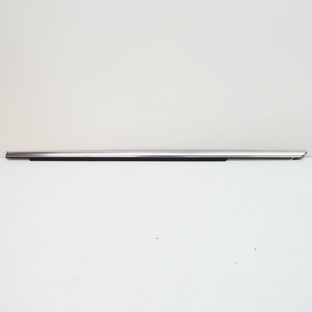 OEM Mercedes-Benz C W204 Front Left Door Window Sealing Rail ...