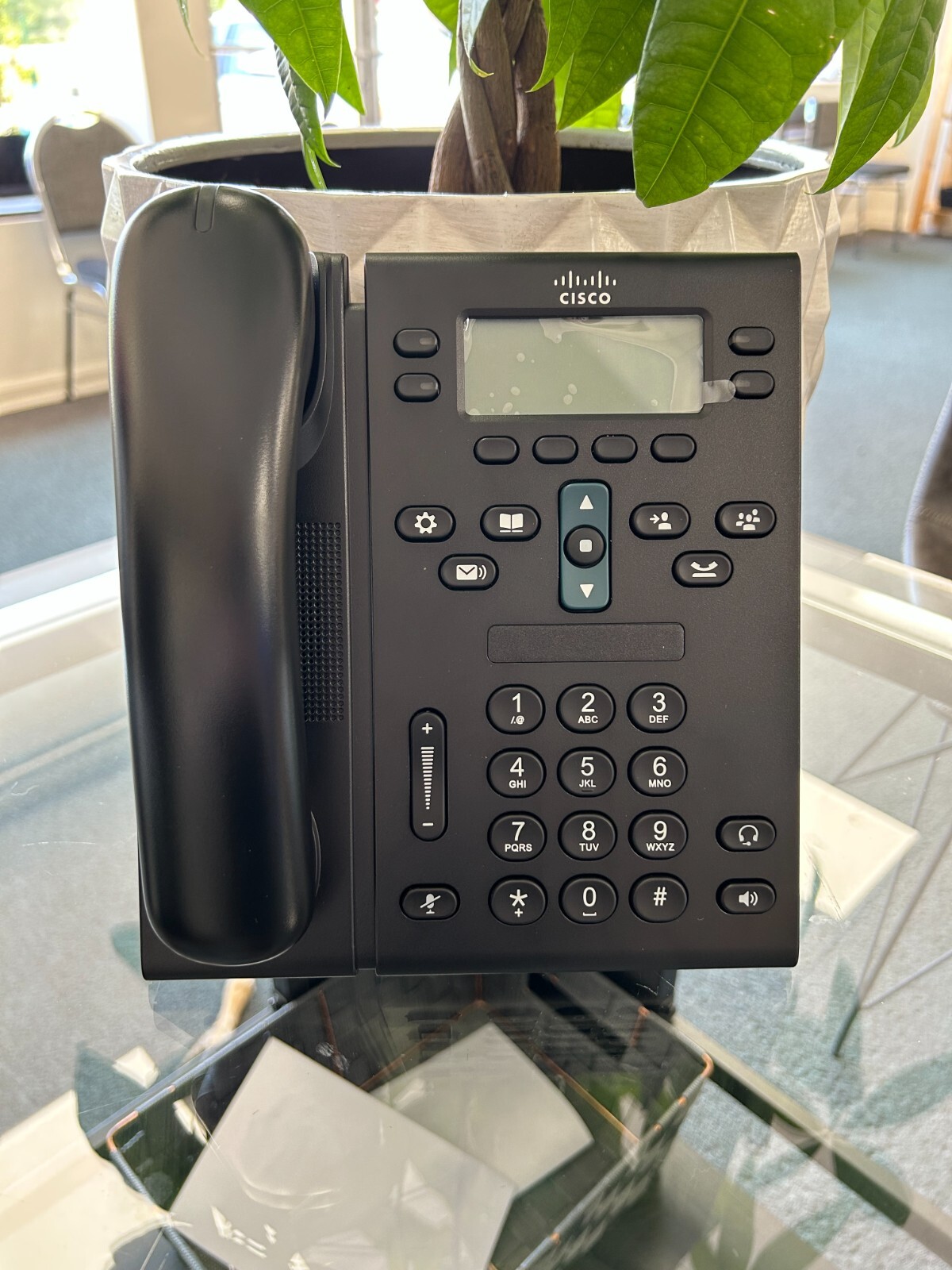 Cisco CP-6941 Unified PoE IP Phone Charcoal with Handset and Stand Open ...