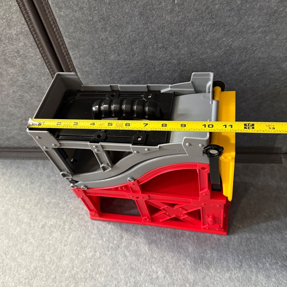 Fisher Price Wheelies Disney Pixar Cars 2 Carry Case Race Track Working ...