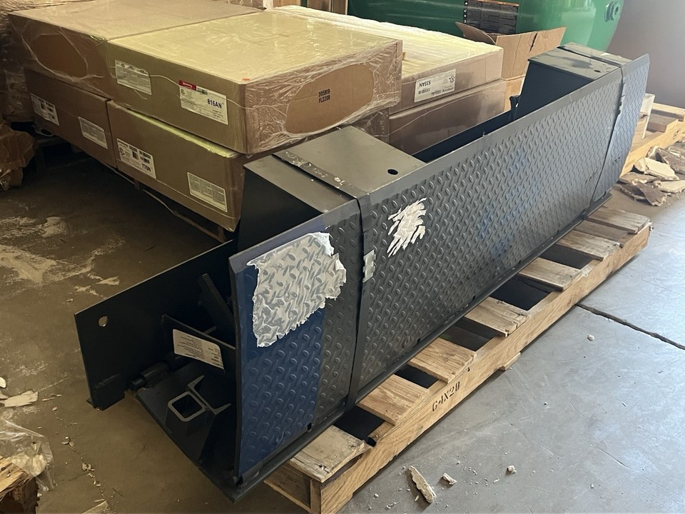 BLUFF 30EP72-R Edge of Dock Leveler Mechanical Spring Counterbalance ...