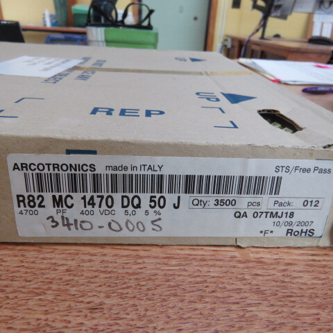 ARCOTRONICS R82MC1470DQ50J Qty of 100 per Lot Capacitor, 4700 pF Film ...