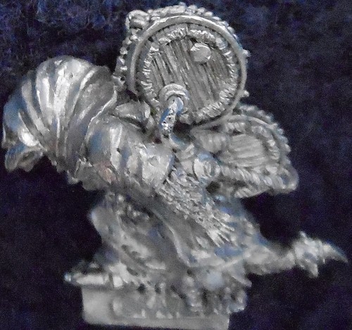 1987 Skaven C22 Warpfire Thrower Fuel Carrier Chaos Ratmen Citadel Crew ...
