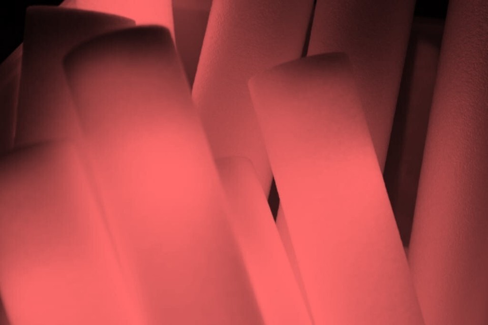 100 Pack 16" Red LED Foam Glow Sticks Light Up Flashing Wands DJ Party ...