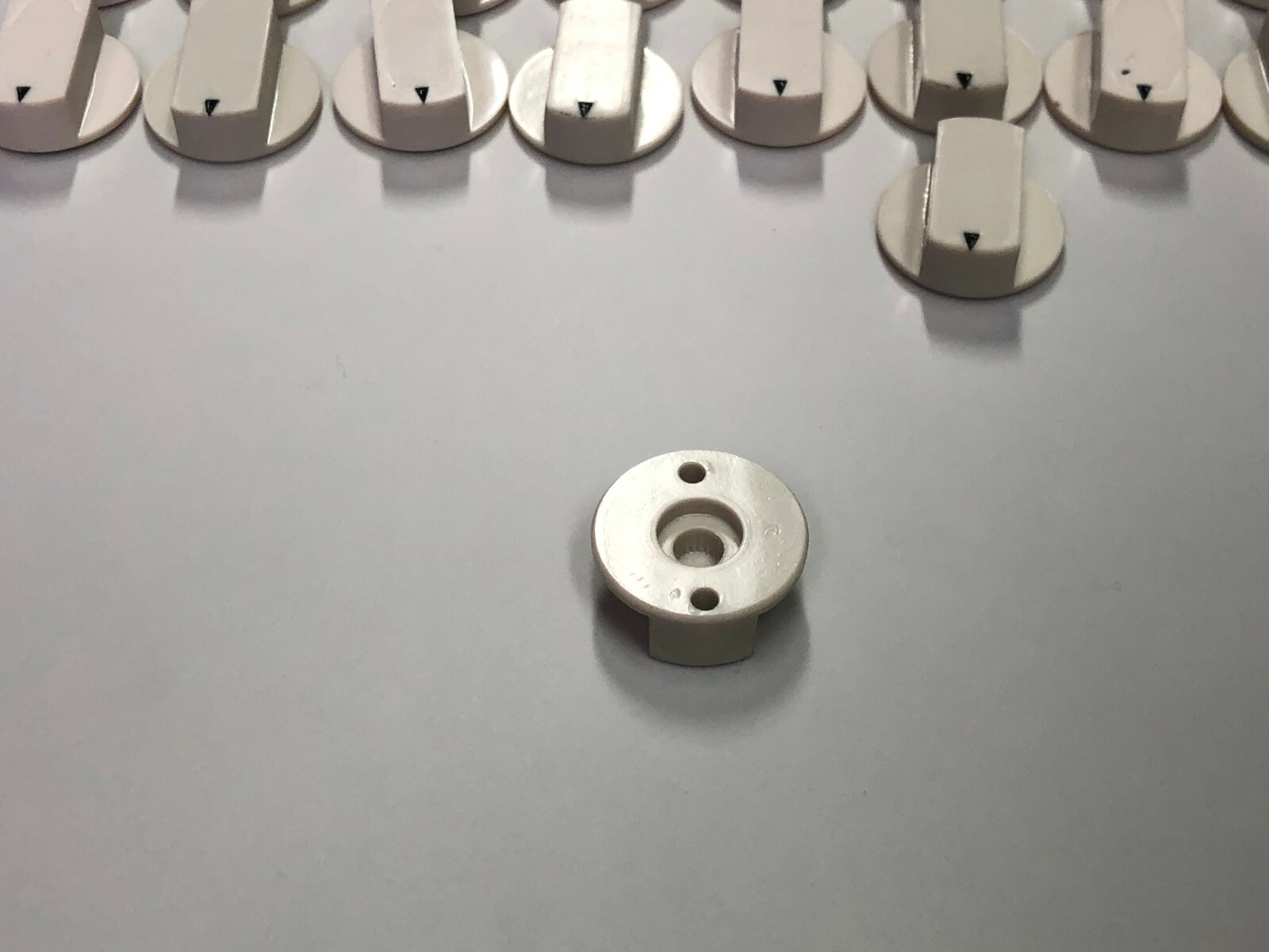 Vintage Roland white pointer knobs amplifier knobs lot of 52 NOS | eBay