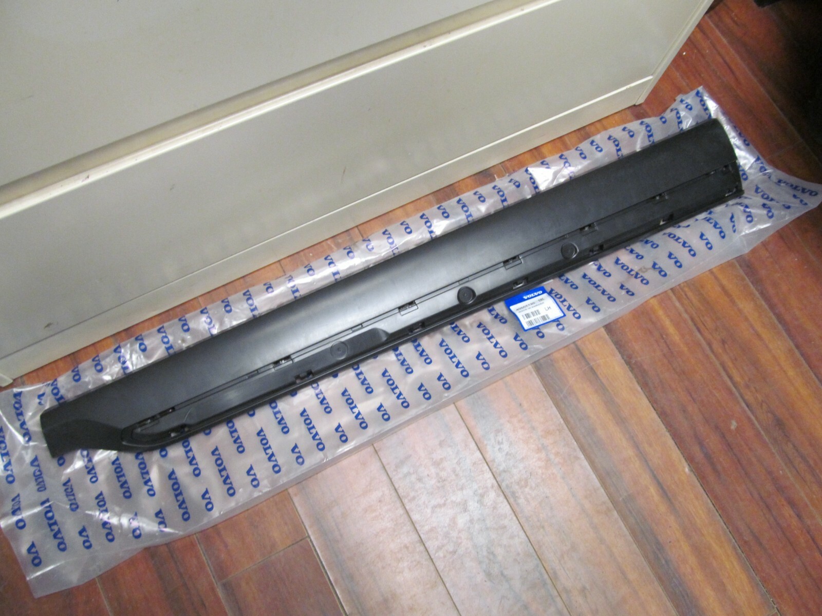 Volvo OEM 2016 Xc90 Exterior-rear-side Molding Trim Right 39843060 for ...