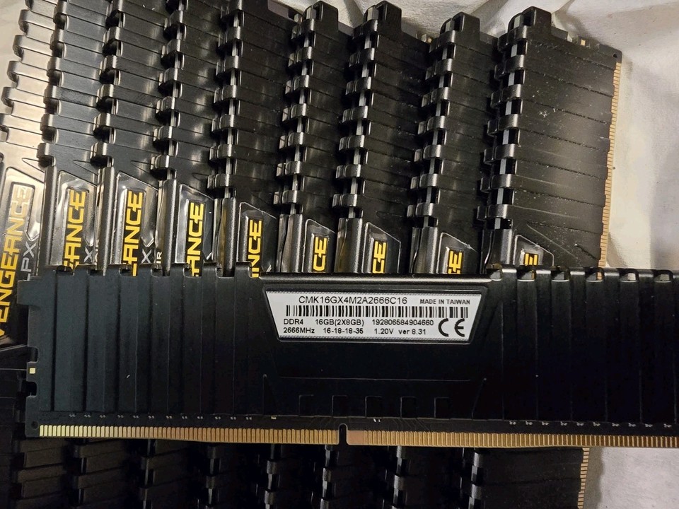 CORSAIR Vengeance LPX 16GB(2x8GB) DDR4 RAM 2666MHz Desktop Memory ...