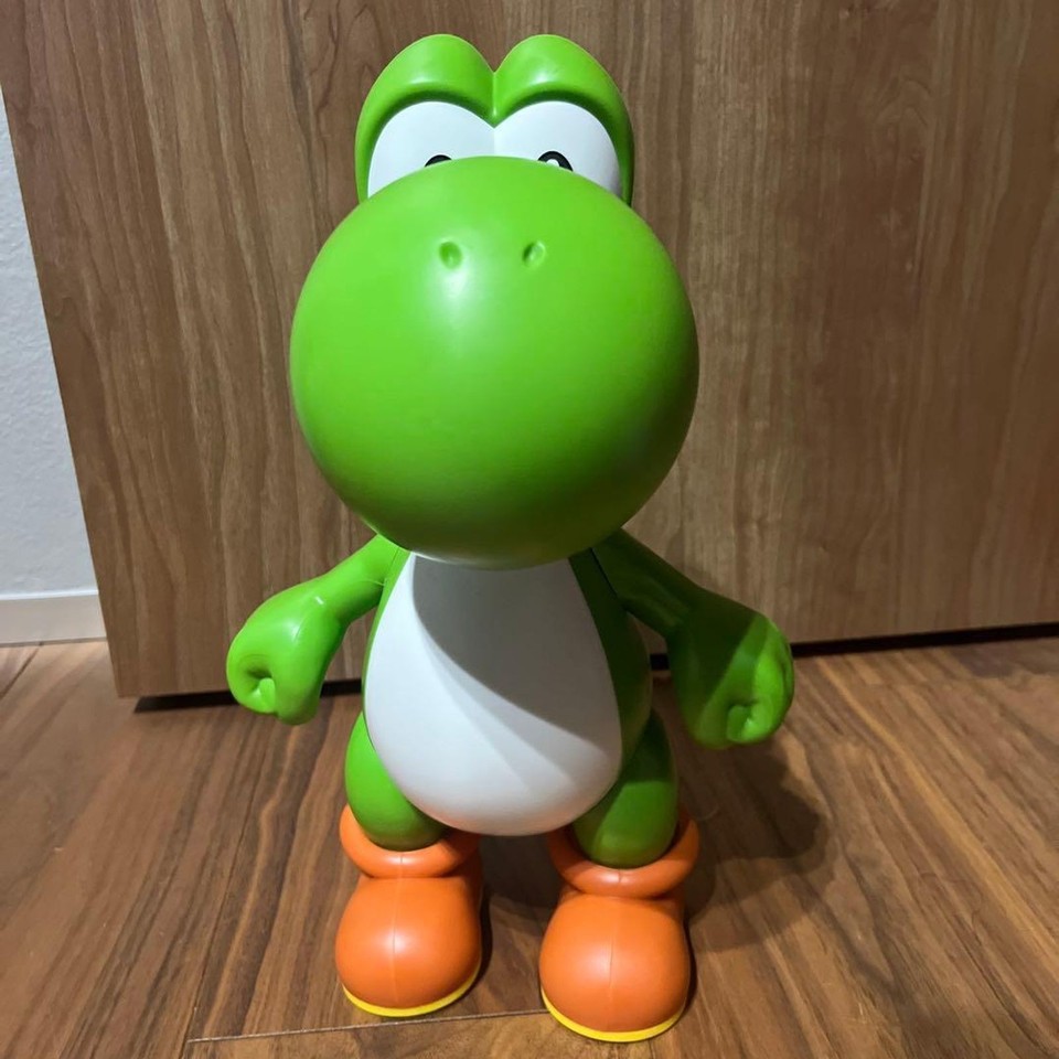 Super Mario Bros. Mario & Yoshi Large Figures Set Nintendo Collectible ...