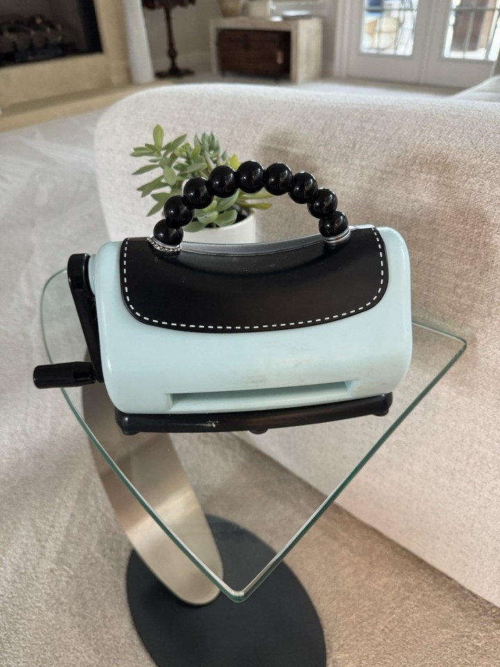 Vintage Style Sizzix Texture Boutique Blue Purse Style Embossing ...