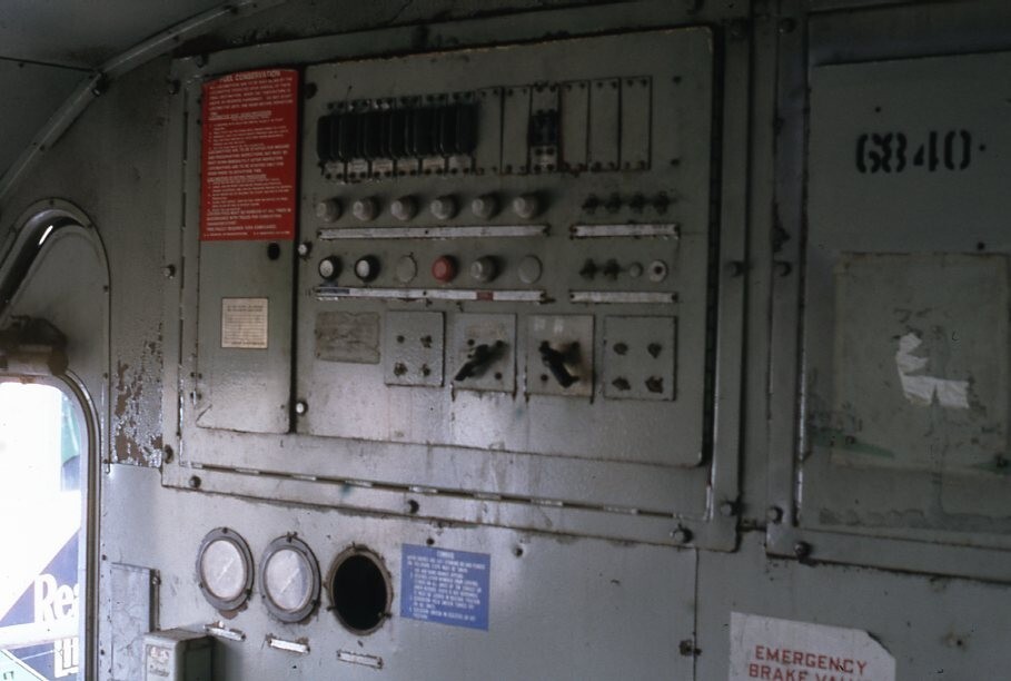 RDG reading railroad conrail U 30 C 6300 control stand/electrical ...