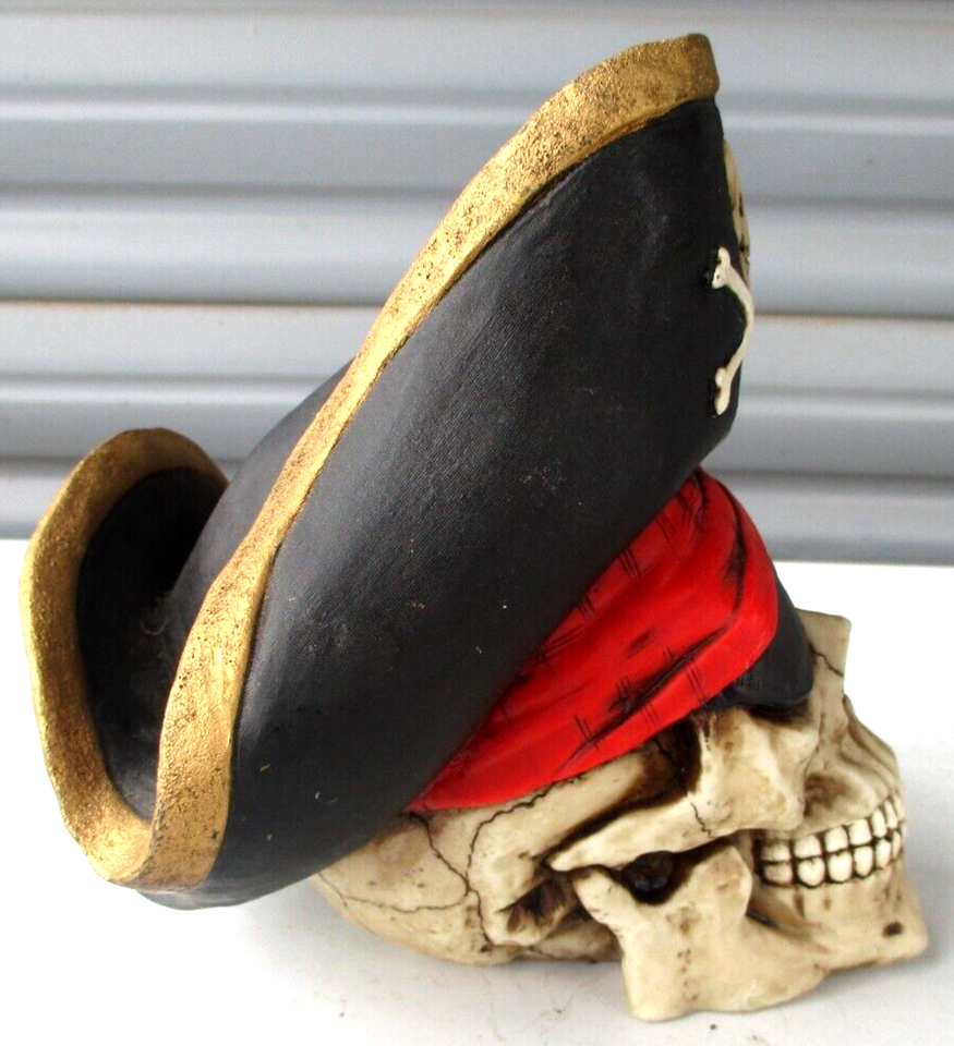 Unique! Resin! 6" Pirate Skull Coin Bank! Skull and Cross Bones! 2000 W ...