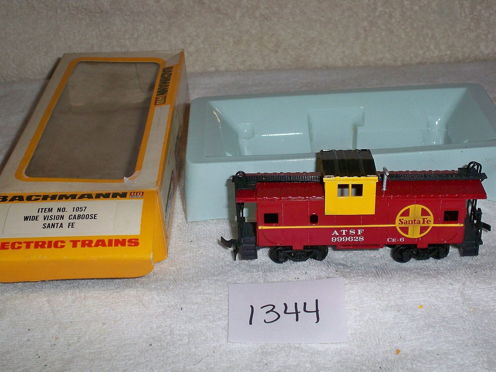 Bachmann HO Scale 1057 Wide Vision Caboose Santa Fe ATSF #999628 | eBay