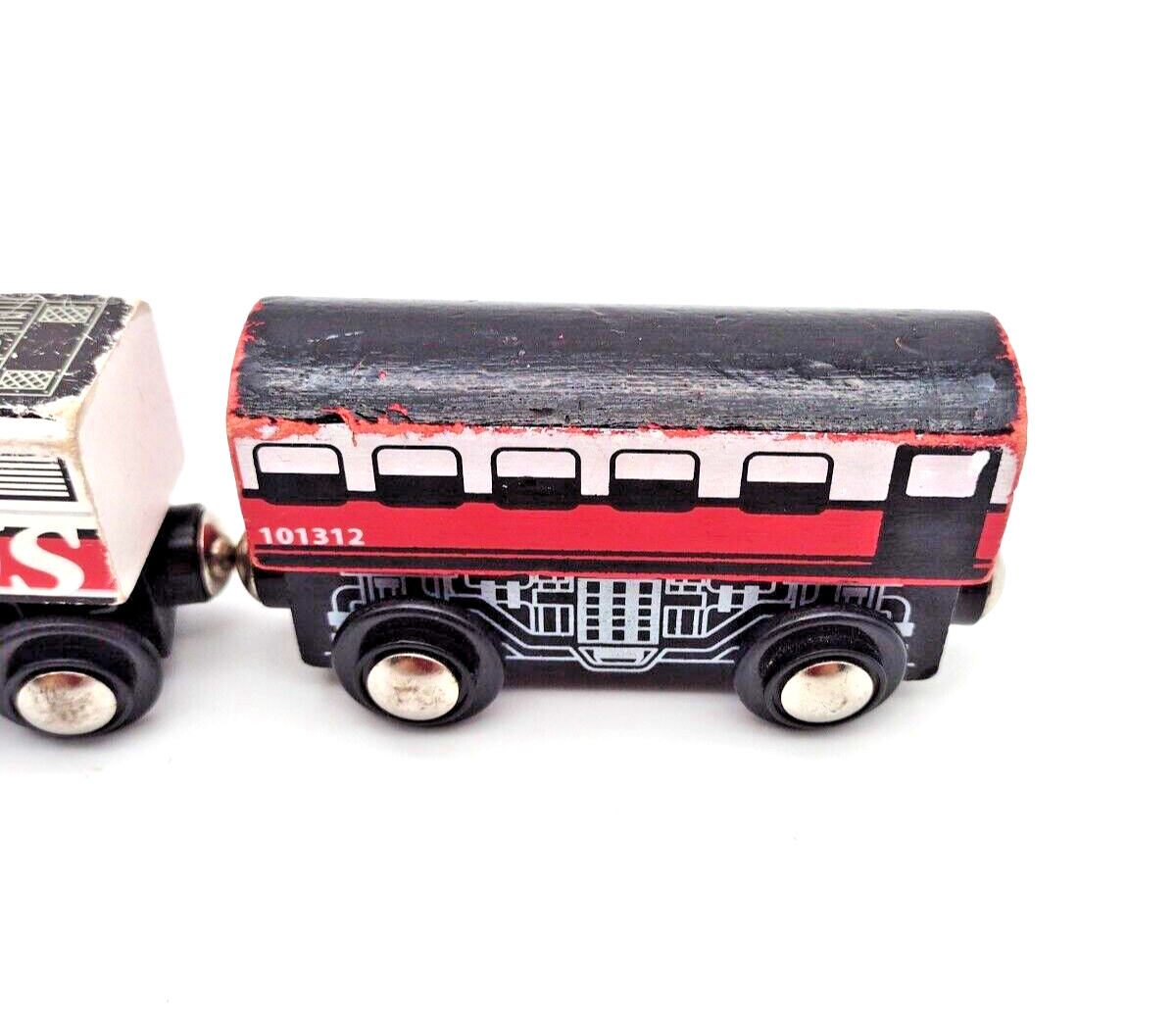 Wooden Magnetic Diesel Train Engine Toy & Passenger Car JS 101312 ...