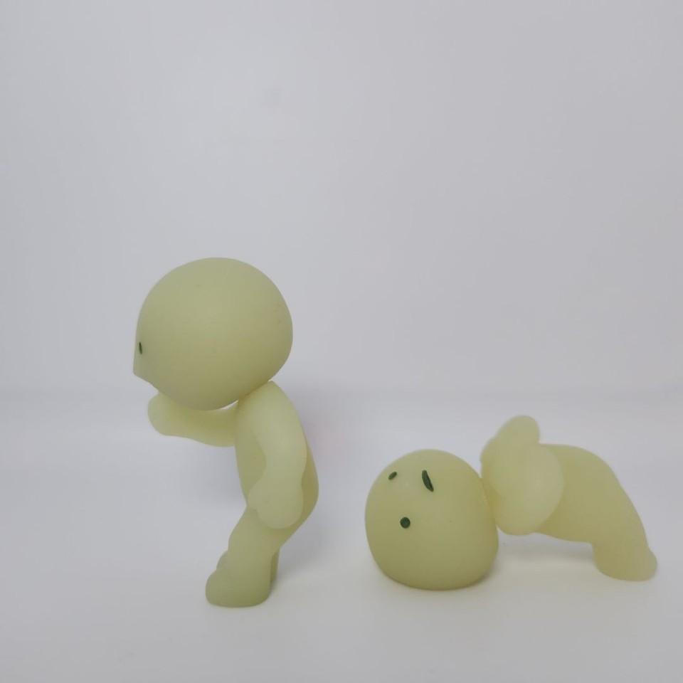 Smiski Good Job Ski Bridge Ski Figure Glow-in-the-Dark Set | eBay
