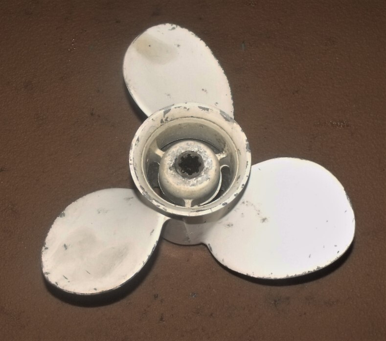 Yamaha Prop Propeller 8 Splines 9 1/4 X 10 PN 683-45945-00-EL Fits 8-20 ...