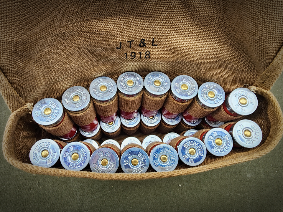 US WW1 Canvas Shotgun Shell Ammunition Pouch Marked JT&L 1918 Holds 32 ...