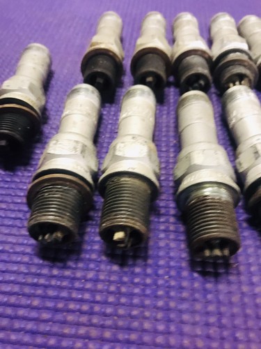 Champion RHB32E Aviation Sparkplugs Used Lot Of 11 As Is For Parts | eBay