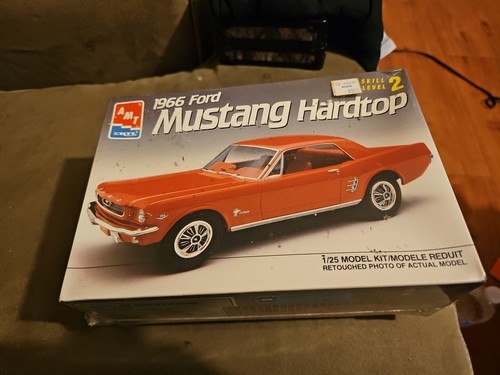 Vintage AMT Ertl 1966 Ford Mustang Hardtop 1:25 Model Kit 6526 3 Build ...