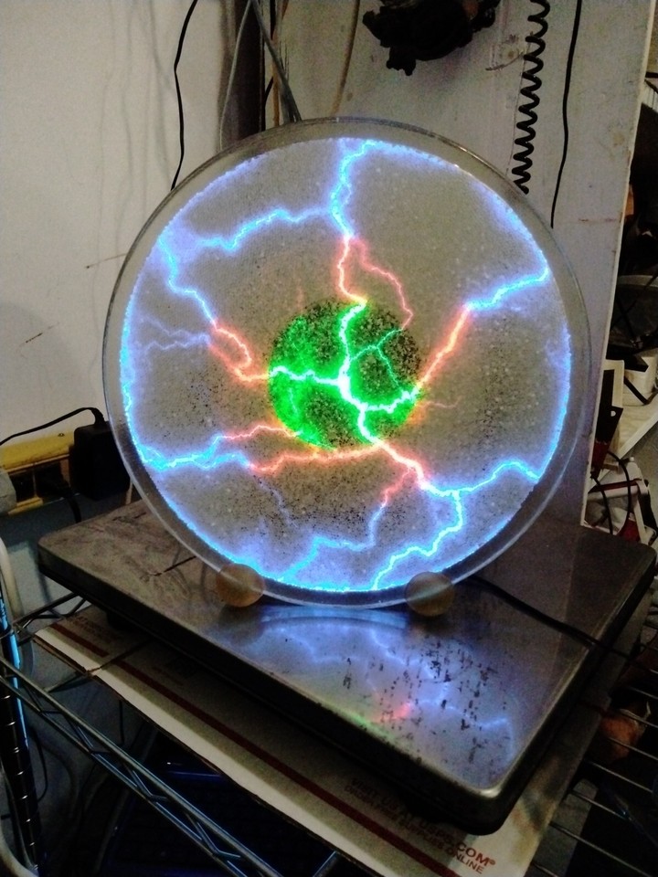 Electrostorm Plasma Disk DJ Light Pulses to Music Colorful Lightning ...
