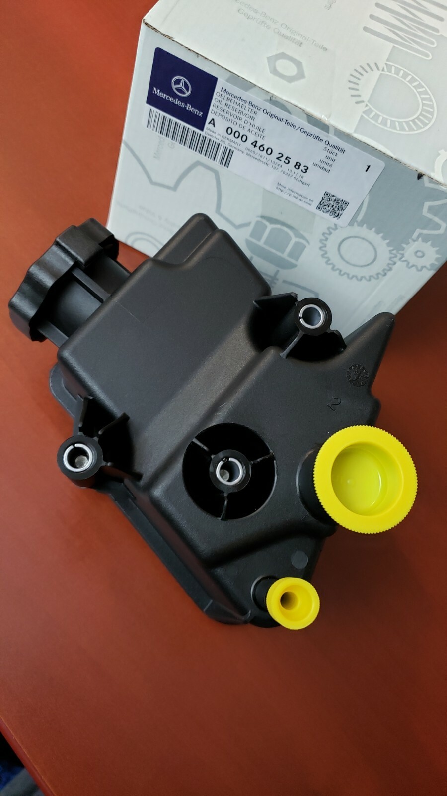 MERCEDES-BENZ OEM Power Steering PUMP Reservoir Tank 0004602583 ...