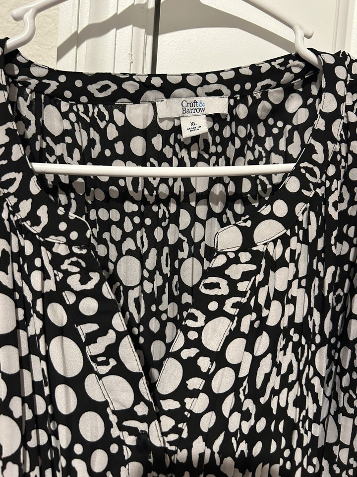 Croft and Barrow Women's Black and White Work Blouse Size XL in Great ...