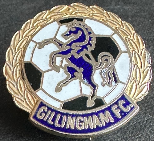 GILLINGHAM FC Vintage club crest type badge Maker VS&L Brooch pin 26mm ...