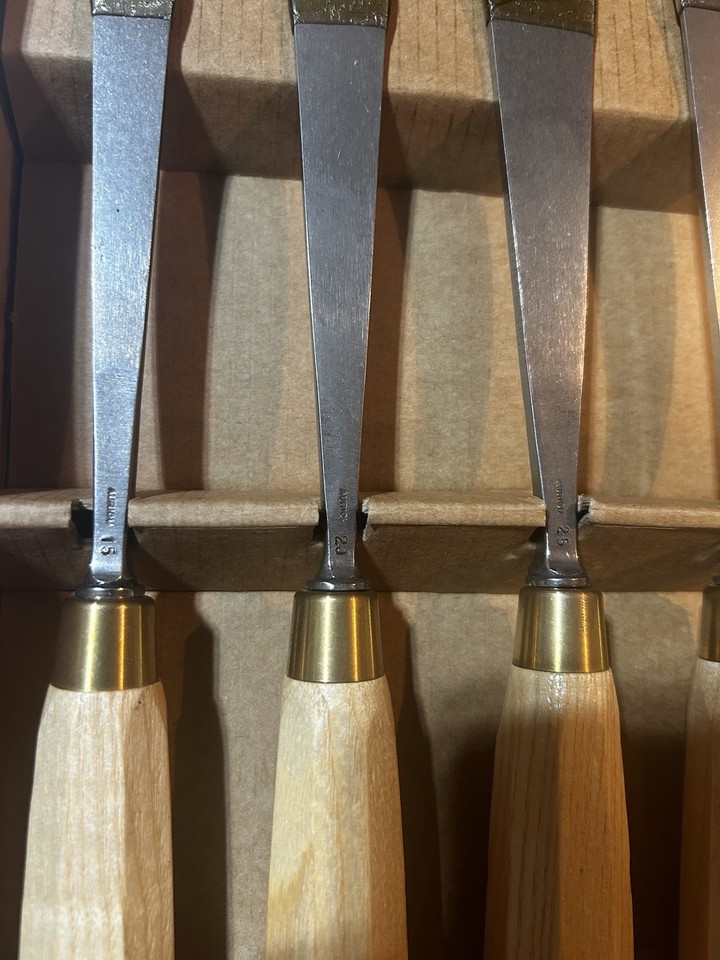 Auriou Chris Pye Lettering Chisel Set, Carried By Lie Nielsen In 2017 ...