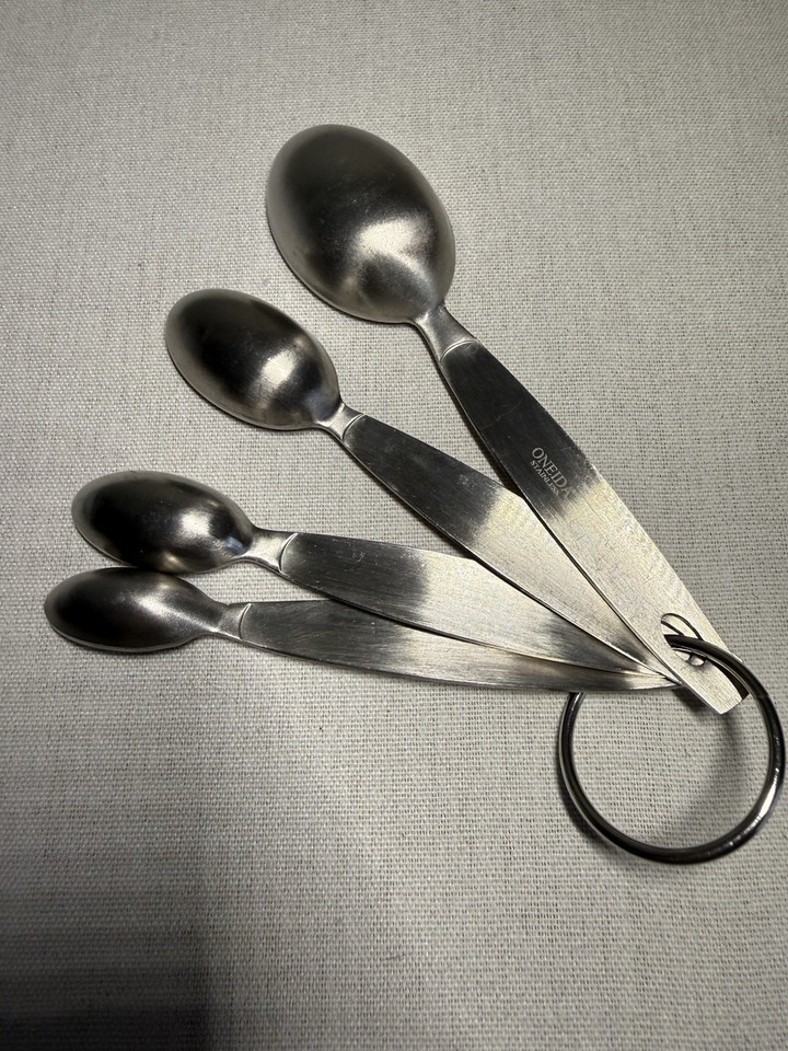 Oneida Stainless Steel 4-Piece Measuring Spoons Set with Ring | eBay