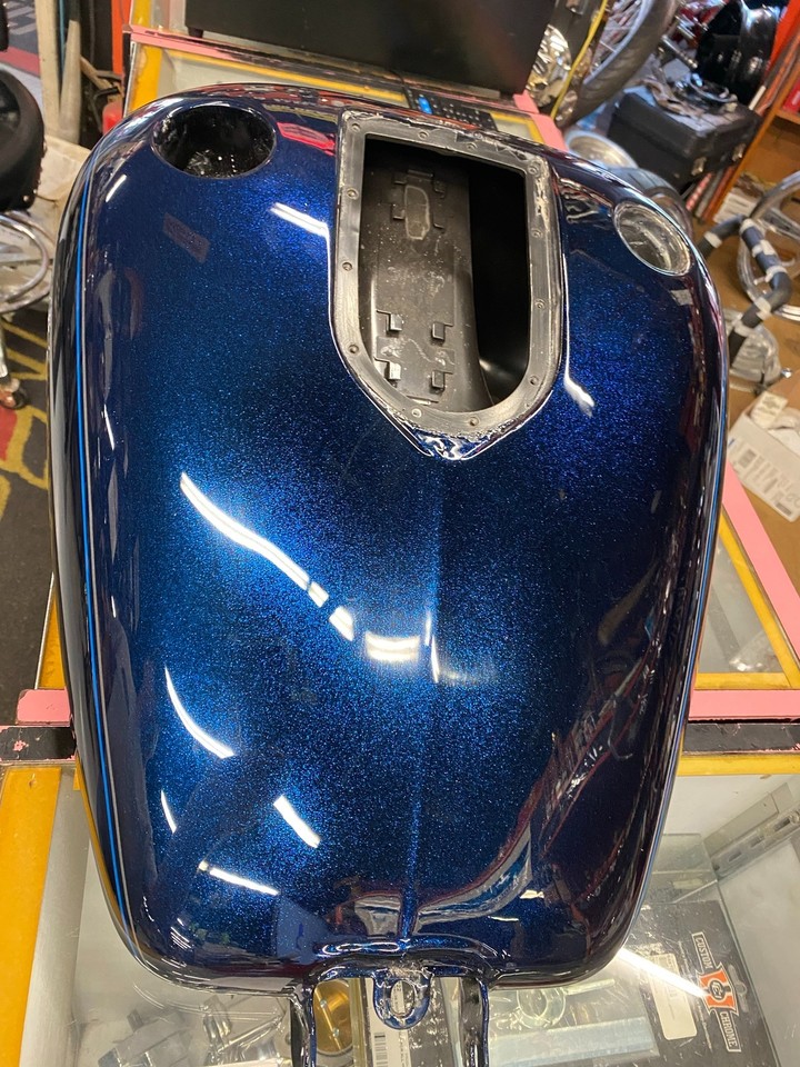 Harley-Davidson Dyna Superglide Custom Wide Glide OEM Fat Bob Gas Tank ...