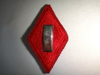 US Army 1st LIEUTENANT Rank Metal Badge On 5th INFANTRY Division Patch ...