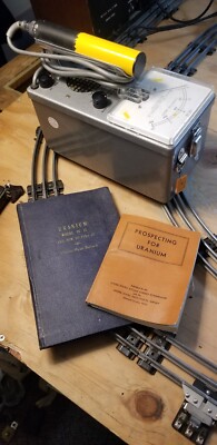 Radiation Detectors & Geigers - Vintage Geiger Counter
