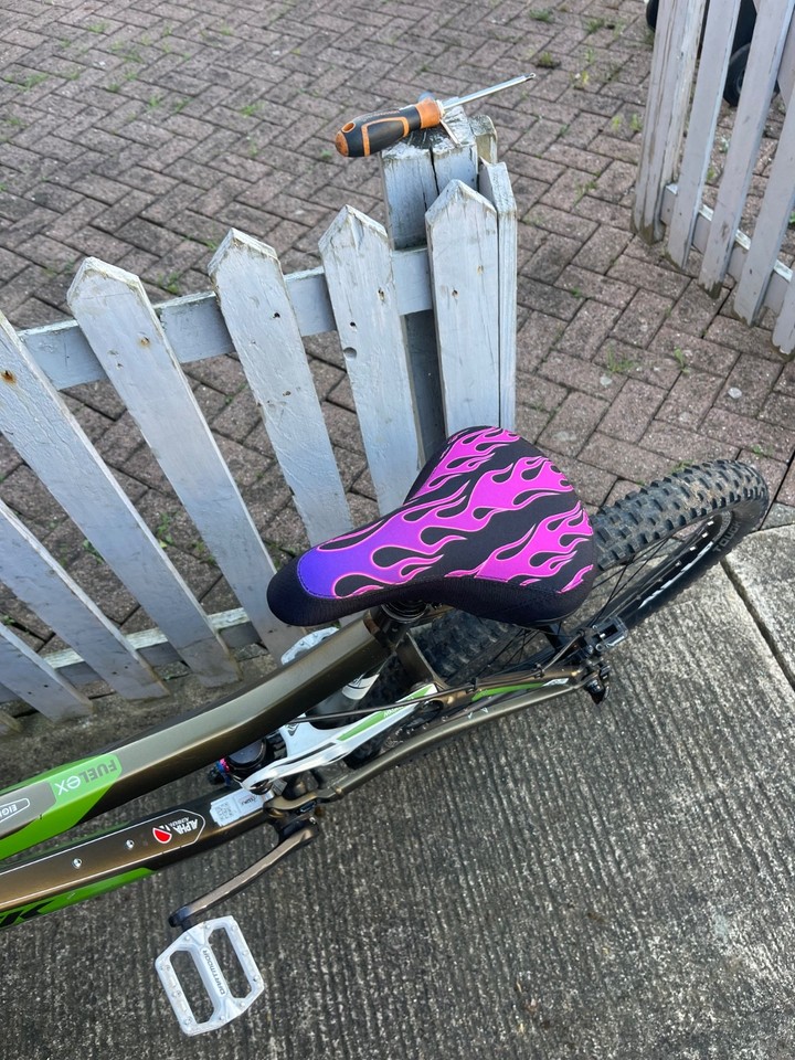 Playful slopeduro trek fuel ex 8 with fox 32 size large trades ...