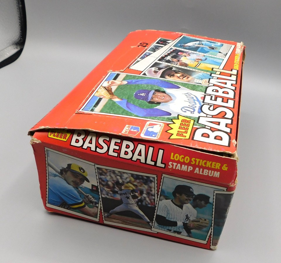1982 Fleer Baseball Logo Sticker & Stamp Albums ~ Complete Box with 24 ...