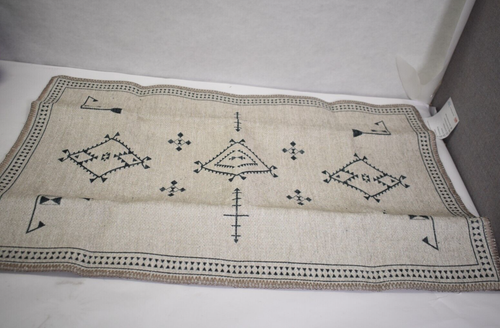 Adiva Rugs 1325337 Vintage Print Area Rug 2' x 3' Cream & Black Made in ...