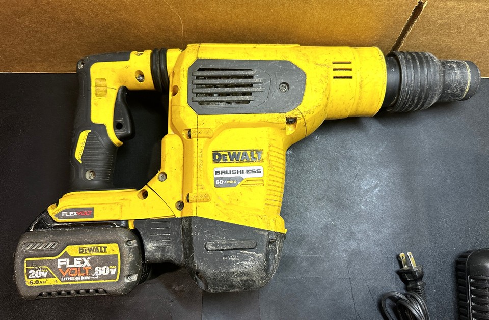 DEWALT DCH481 60V MAX Cordless Hammer Drill Kit 1-9/16" FLEXVOLT Batt ...