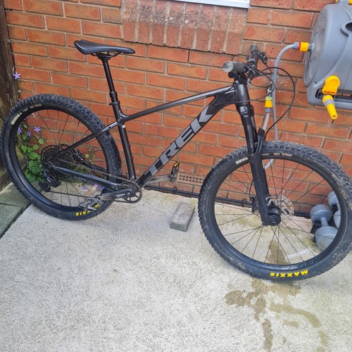 Trek Roscoe 7 Mountain Bike 2021 Large/medium | eBay UK