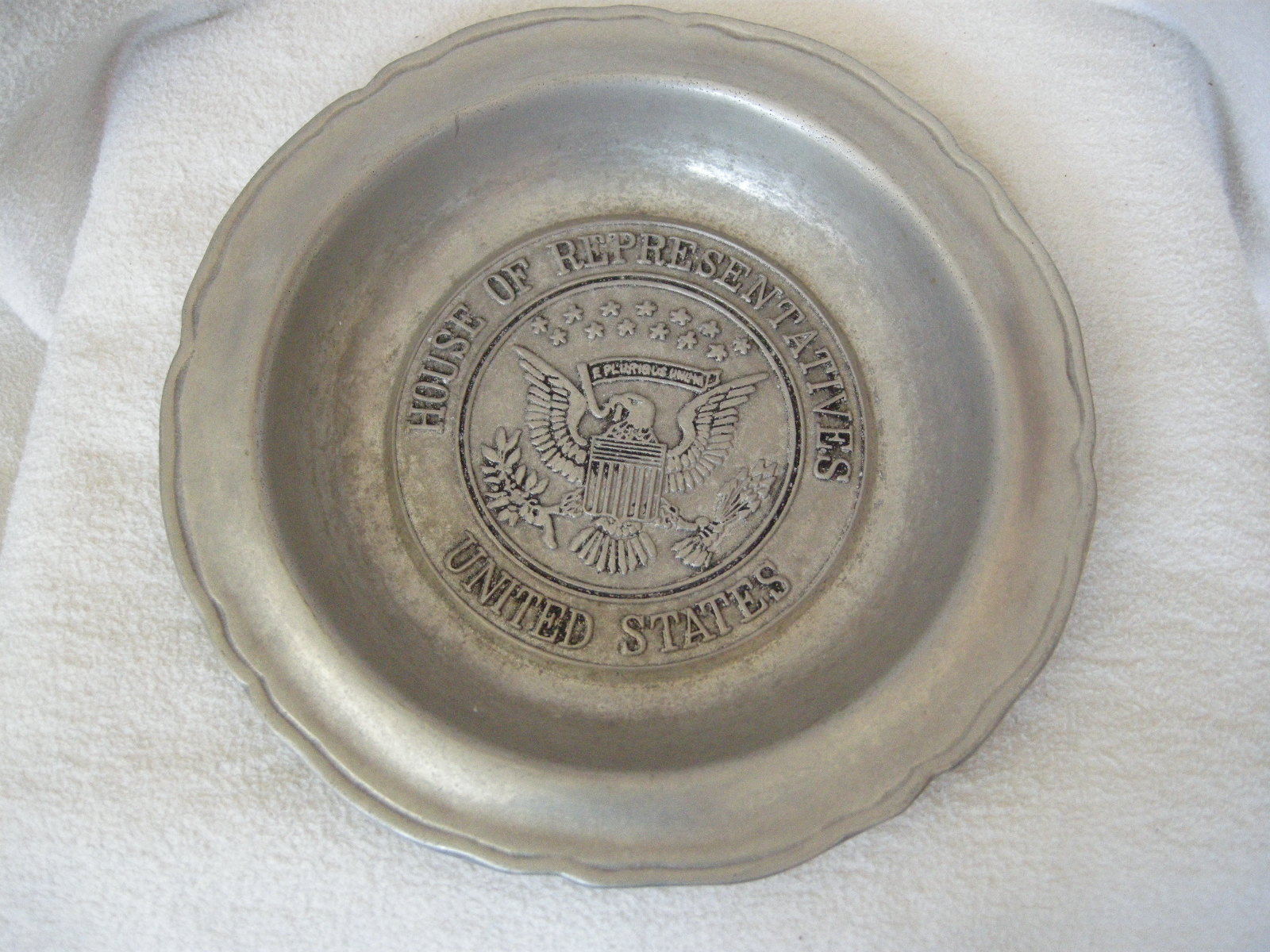 VINTAGE WILTON COLUMBIA PEWTER HOUSE OF REPRESENTATIVES PLATE 10-1/2 ...