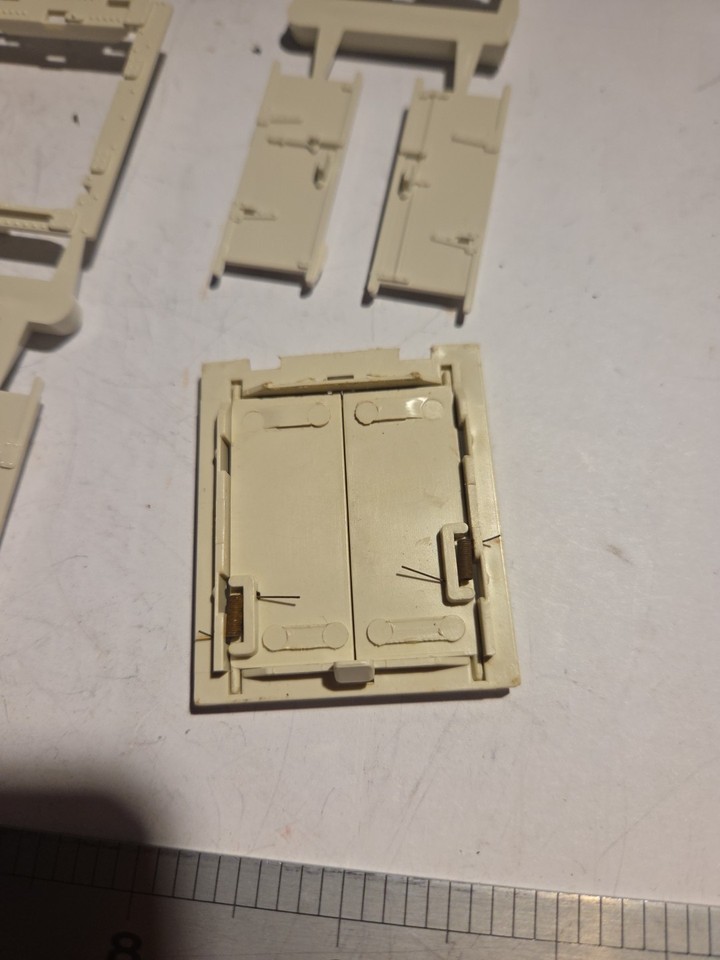 Post War Lionel Operating Milk Car Replacement Doors M-1000 751 Part ...