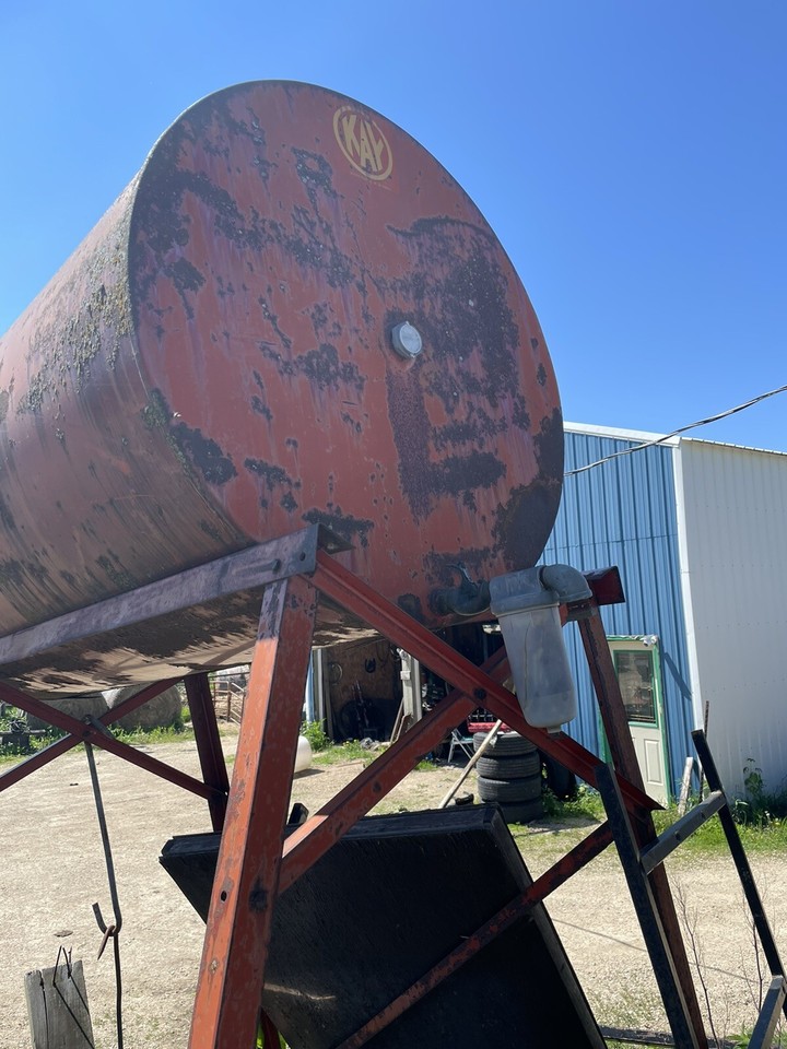 KAY 300 gallon ~ STEEL ABOVE GROUND DIESEL FUEL/GASOLINE STORAGE TANK ...